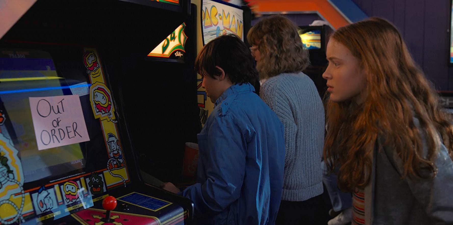 stranger things arcade - Geekified